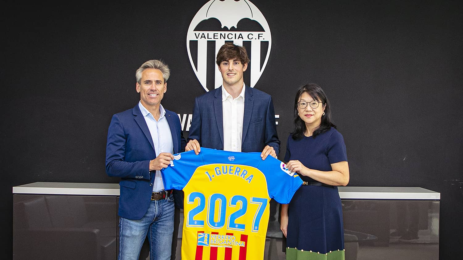 OFFICIAL STATEMENT | JAVI GUERRA - Valencia CF