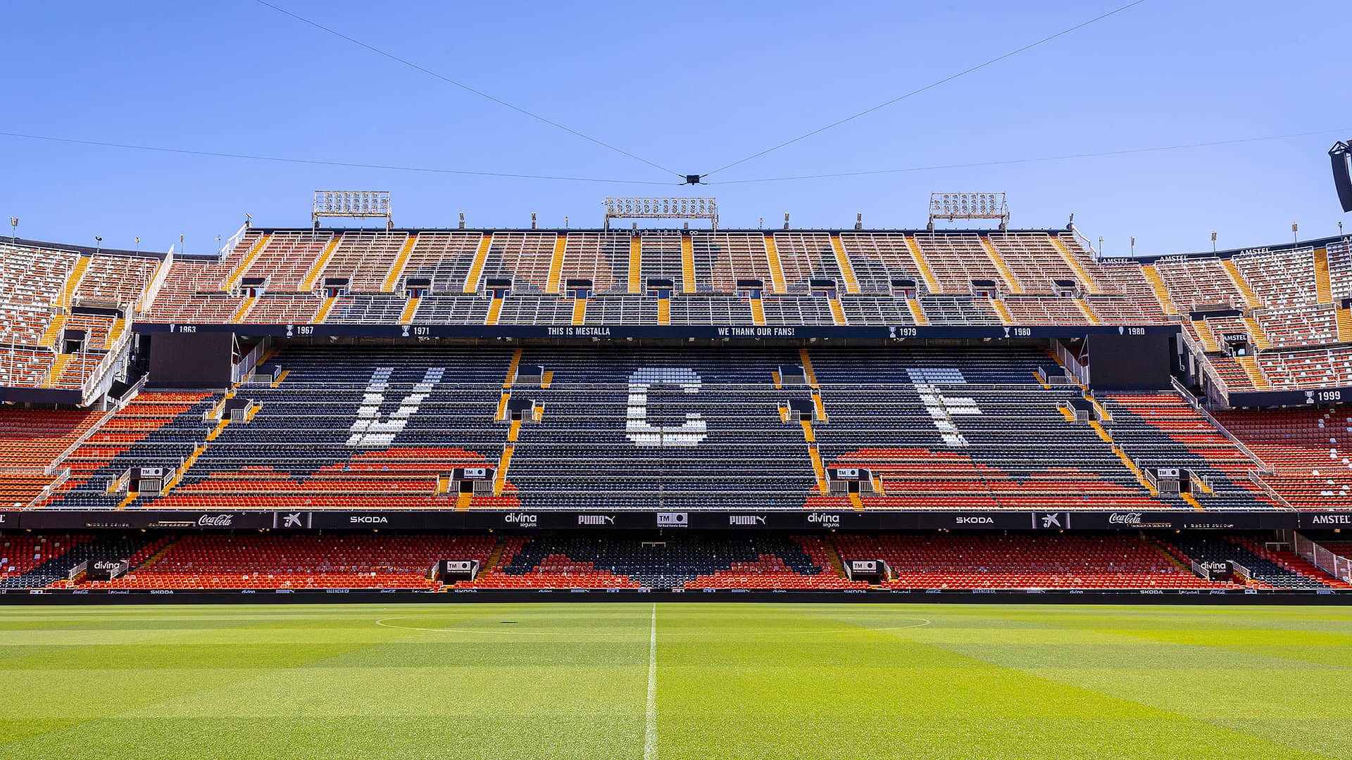 Valencia CF and the bat, a timeless story - Valencia CF