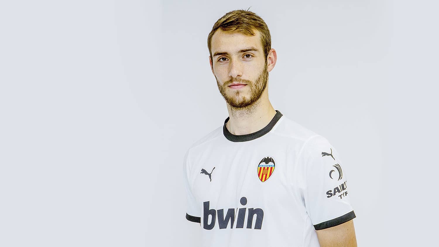 BIOGRAPHY: Ferro - Valencia CF