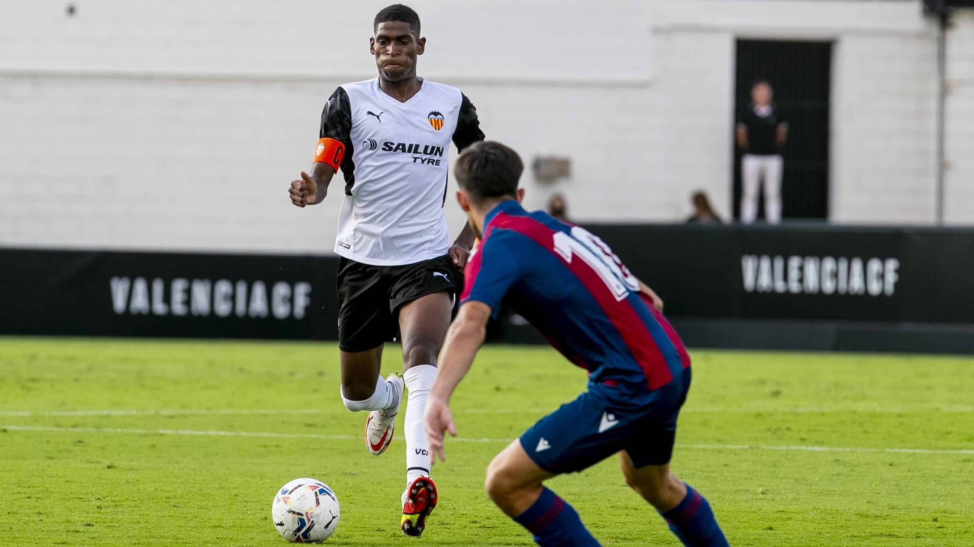 Mosquera called up for Spain Under-18s - Valencia CF