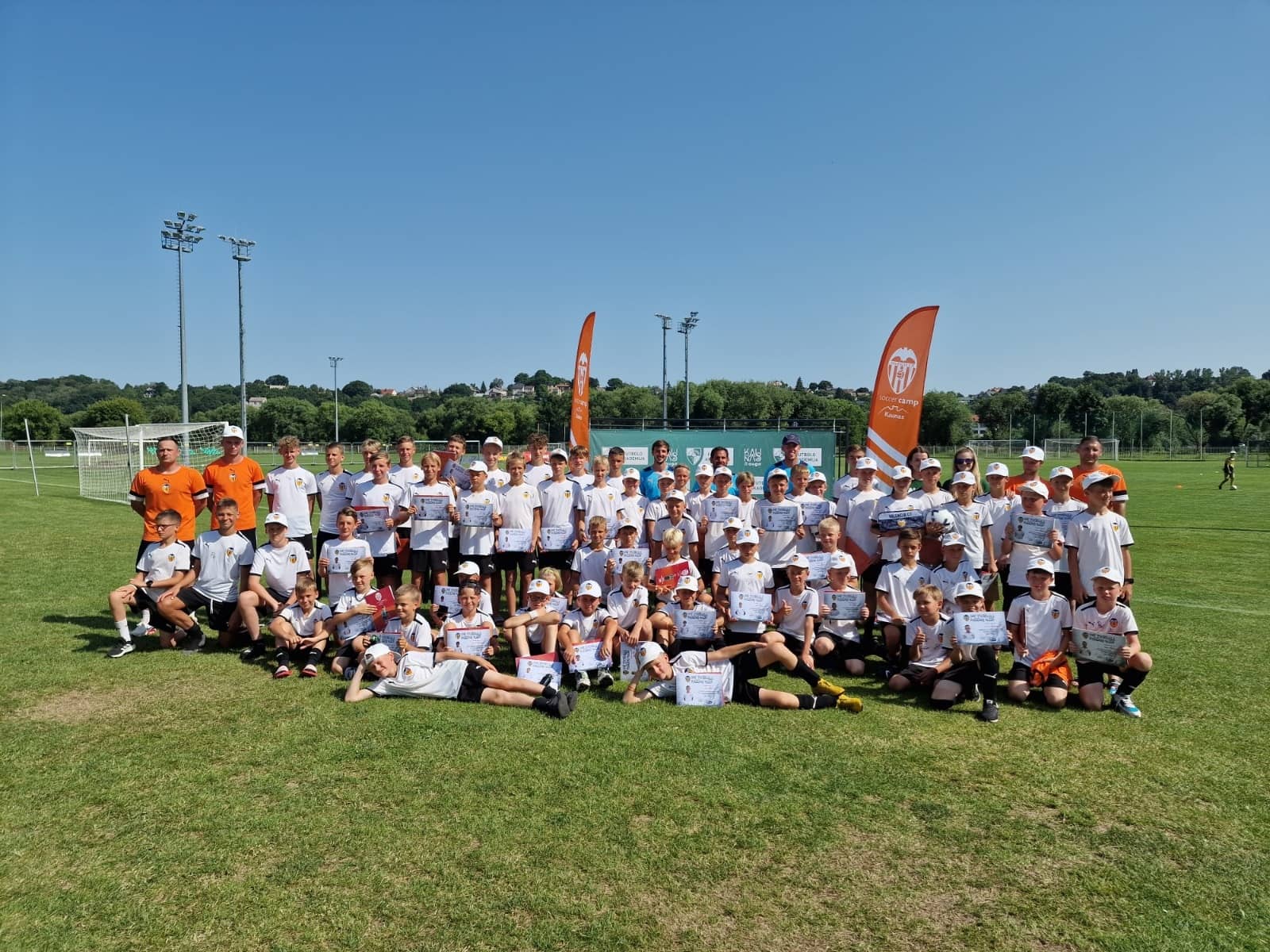 VCF Soccer Camp in Kaunas completes second edition - Valencia CF