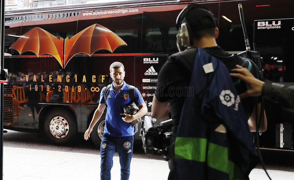 Vive de nuevo nuestra llegada ? ? a Mestalla - Valencia CF
