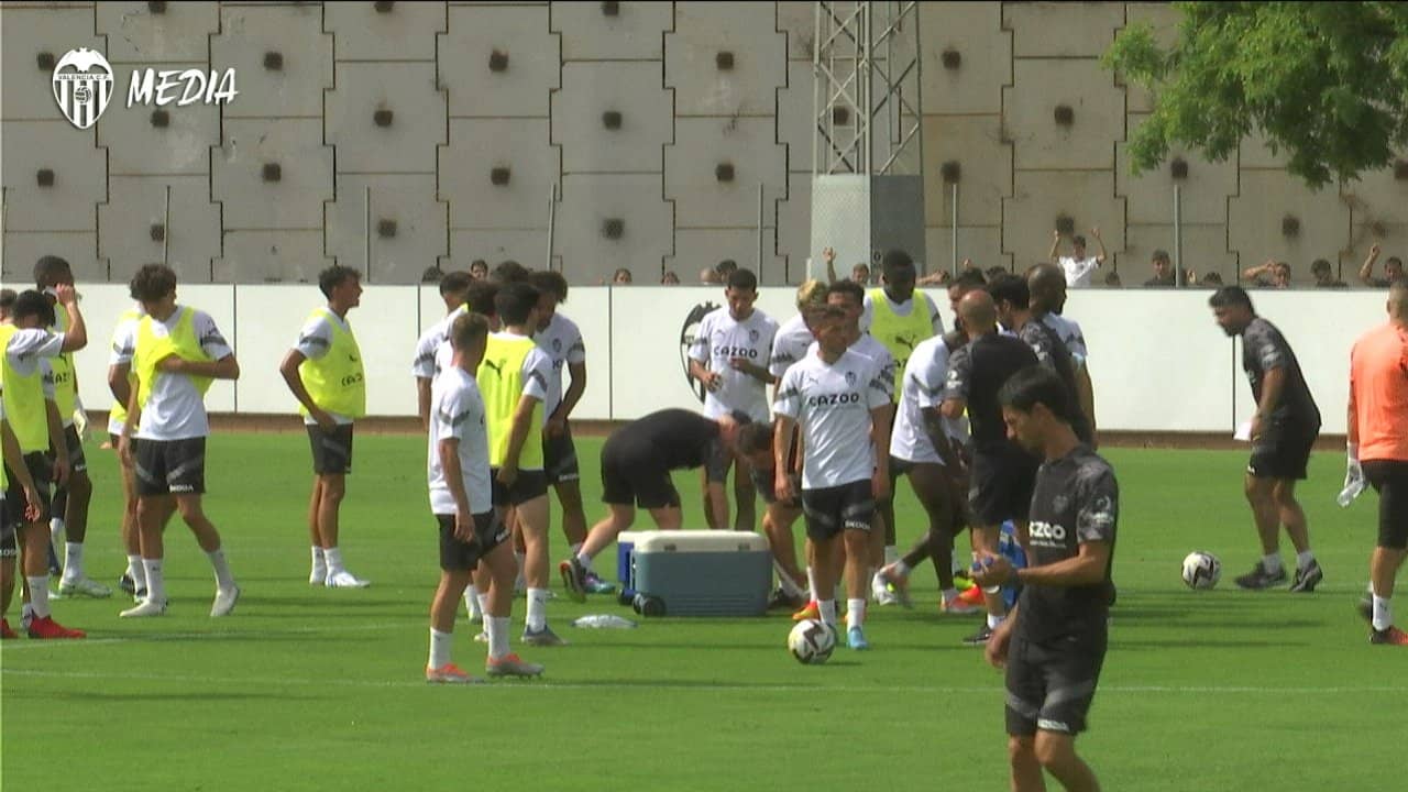 PRIMER ENTRENAMIENTO VCF TEMPORADA 2022-23 - Valencia CF