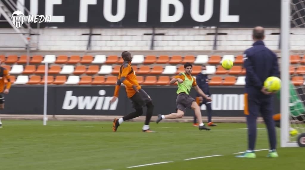 Monday MOOD 🔛💪🏽 Junts Anem AMUNT - Valencia CF