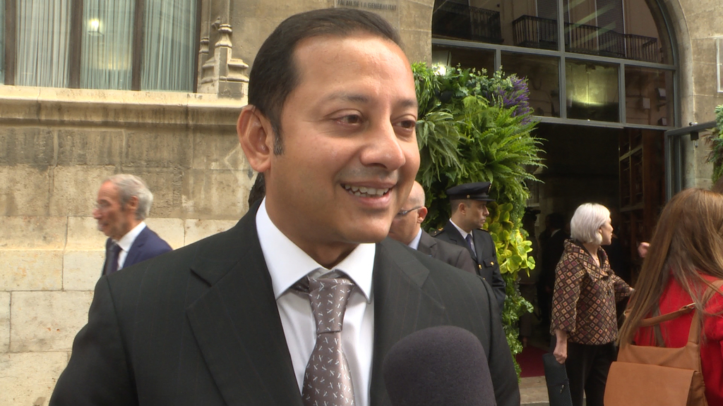 Anil Murthy: "Esta distinción representa el papel del Valencia CF como ...