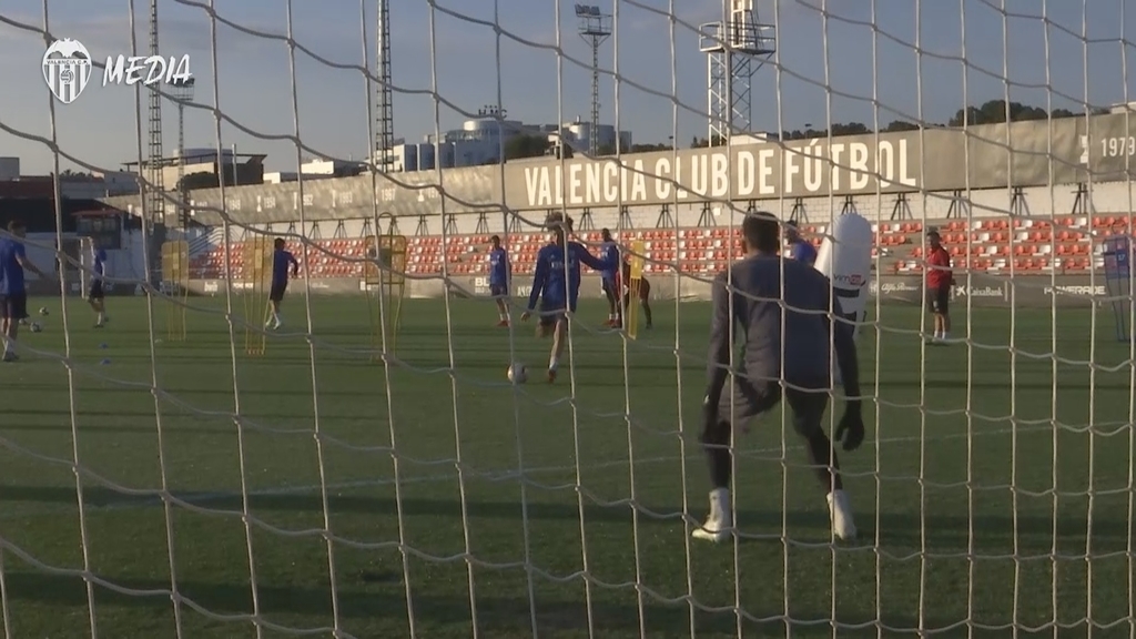 ? Sesión vespertina de entrenamiento - Valencia CF