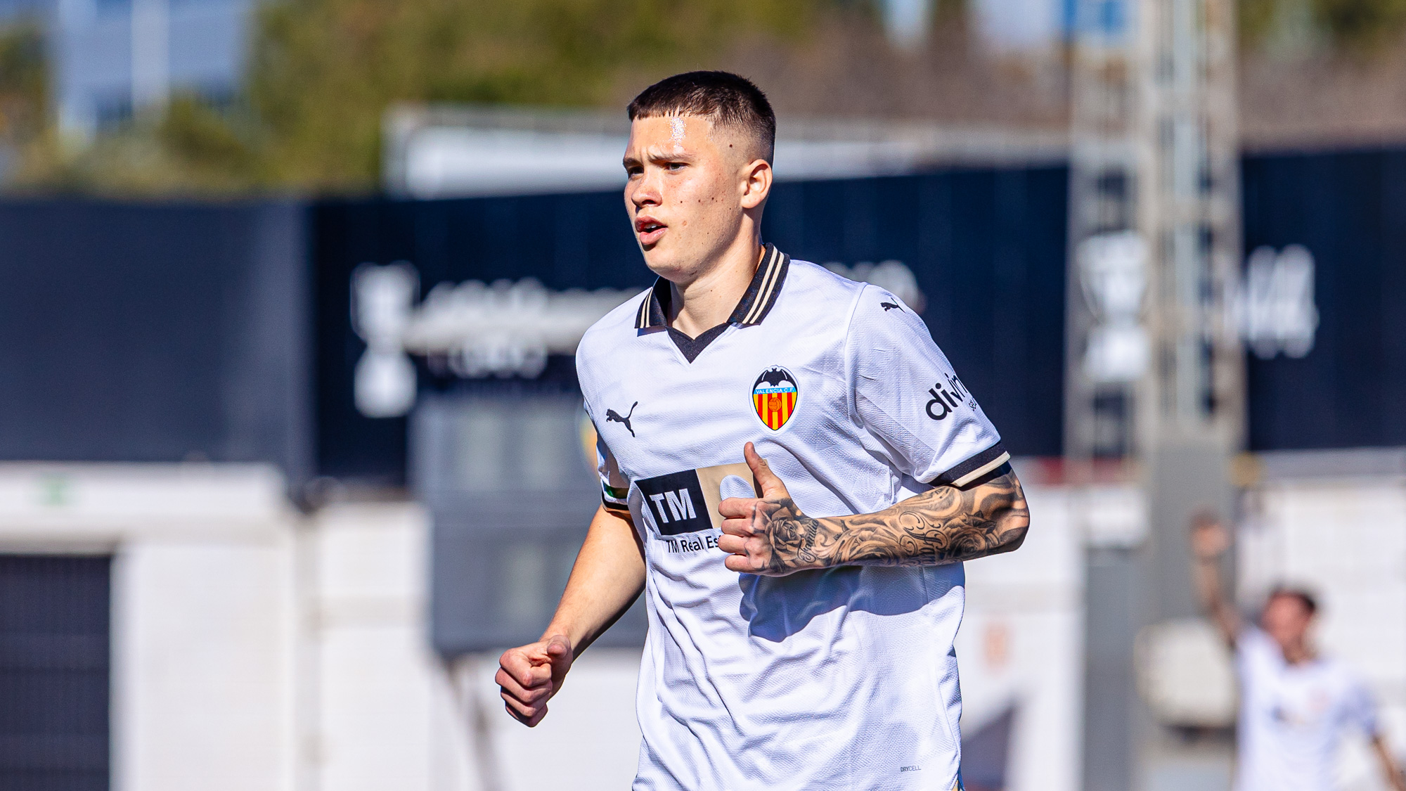 Aznar: “Llevaba mucho tiempo deseando meter el primer gol” - Valencia CF