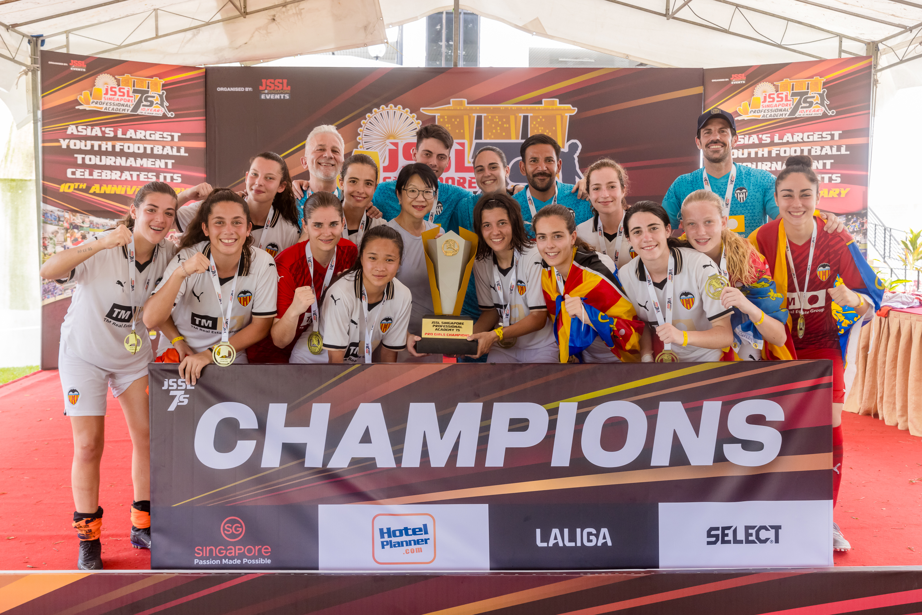 El Valencia CF vuelve a conquistar el JSSL 7s de Singapur - Valencia CF