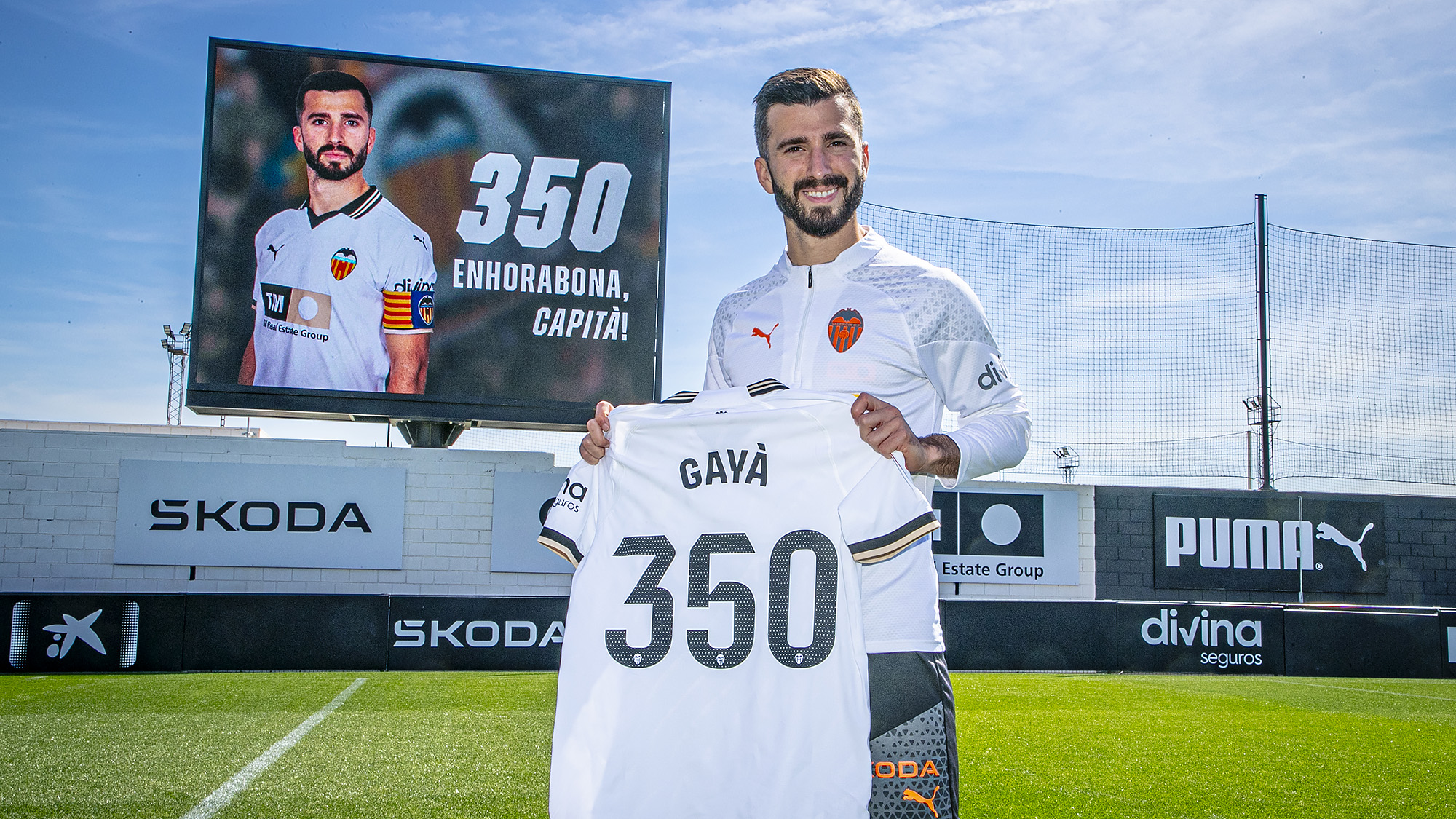 José Luis Gayà alcanza los 350 partidos oficiales con el Valencia CF ...