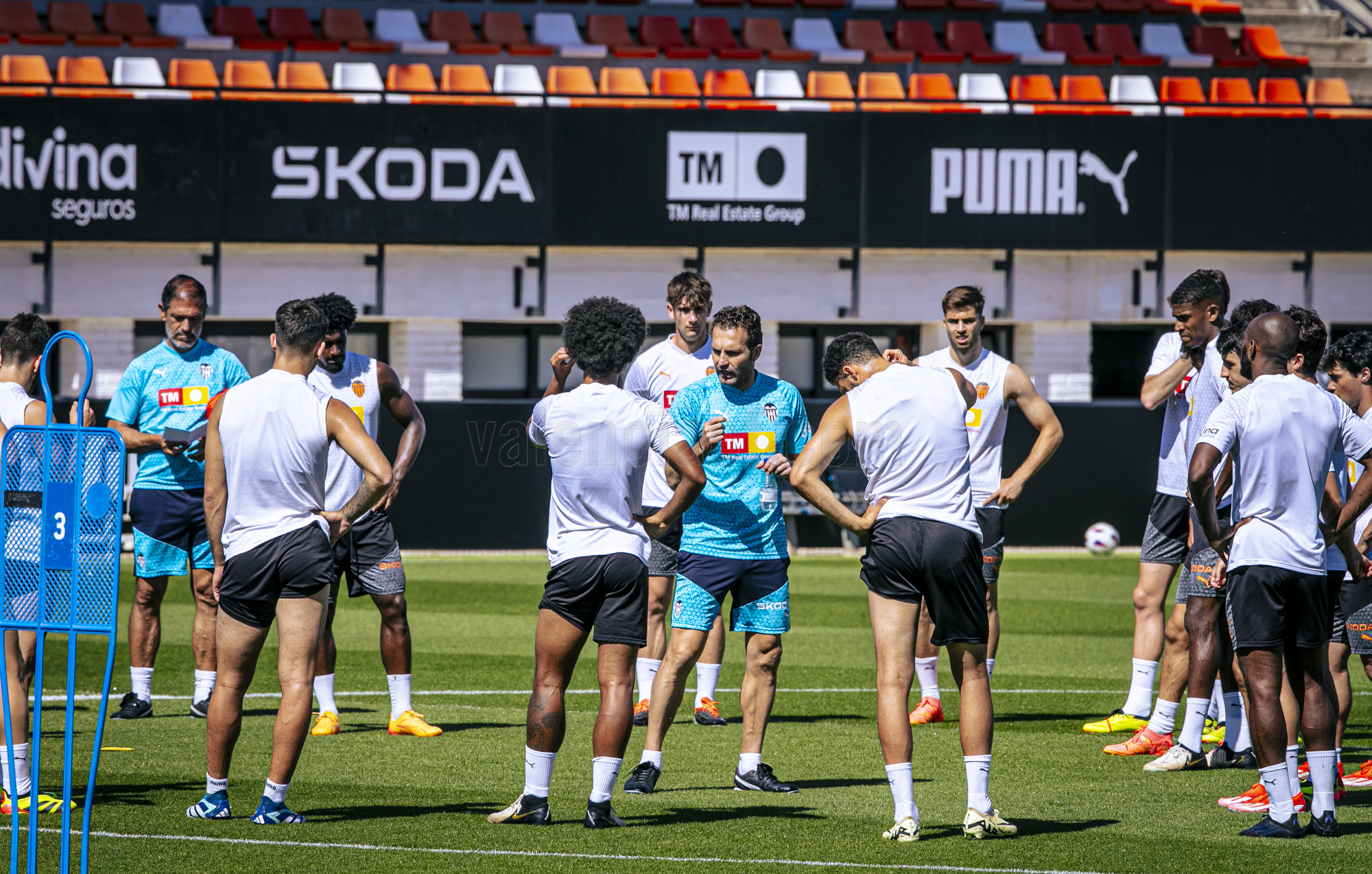 LAS MEJORES IMÁGENES DEL ENTRENAMIENTO DEL VALENCIA CF 11/05/2024 ...