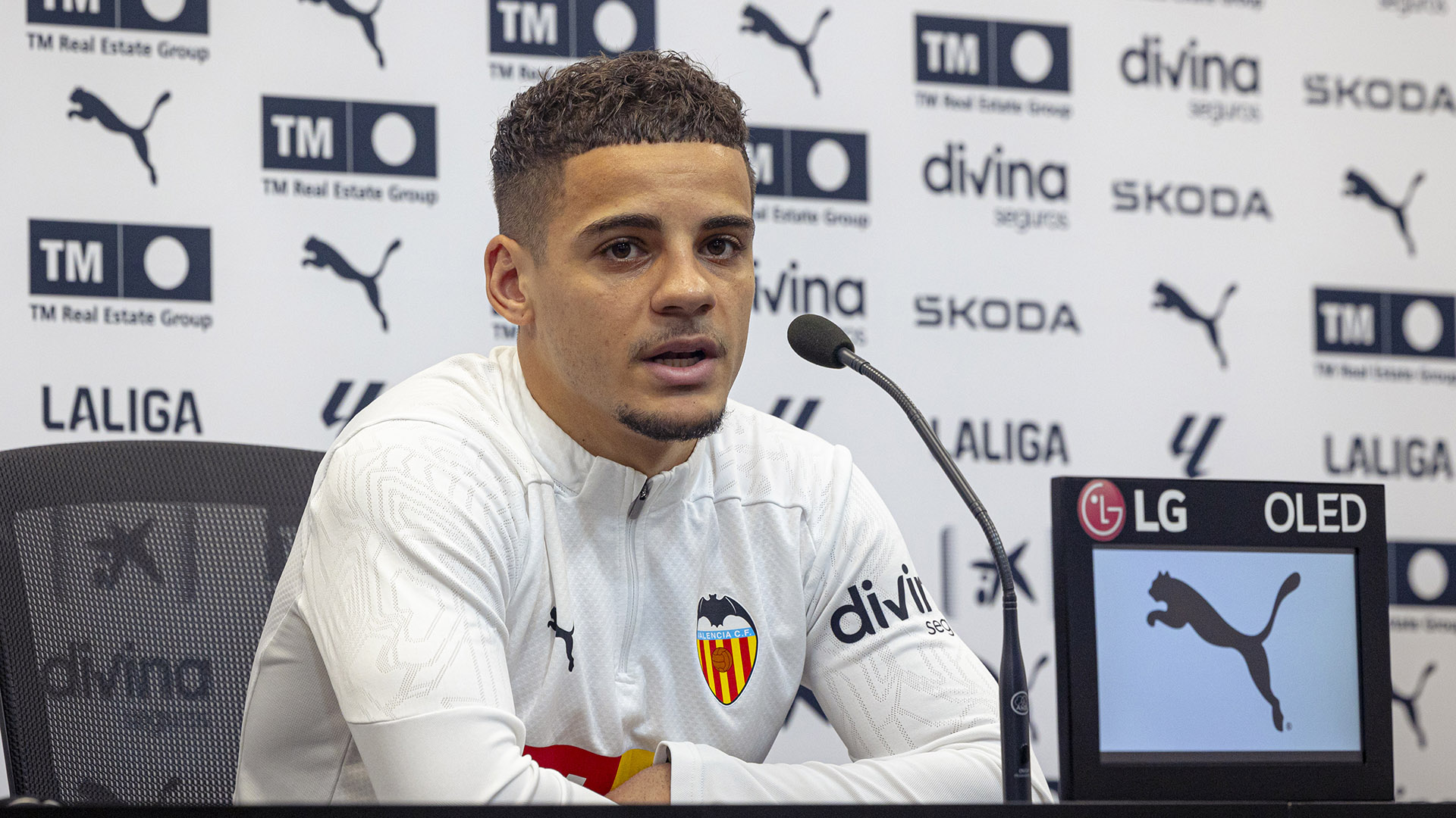 Max Aarons: “I’m confident and ready to give everything I can to the ...