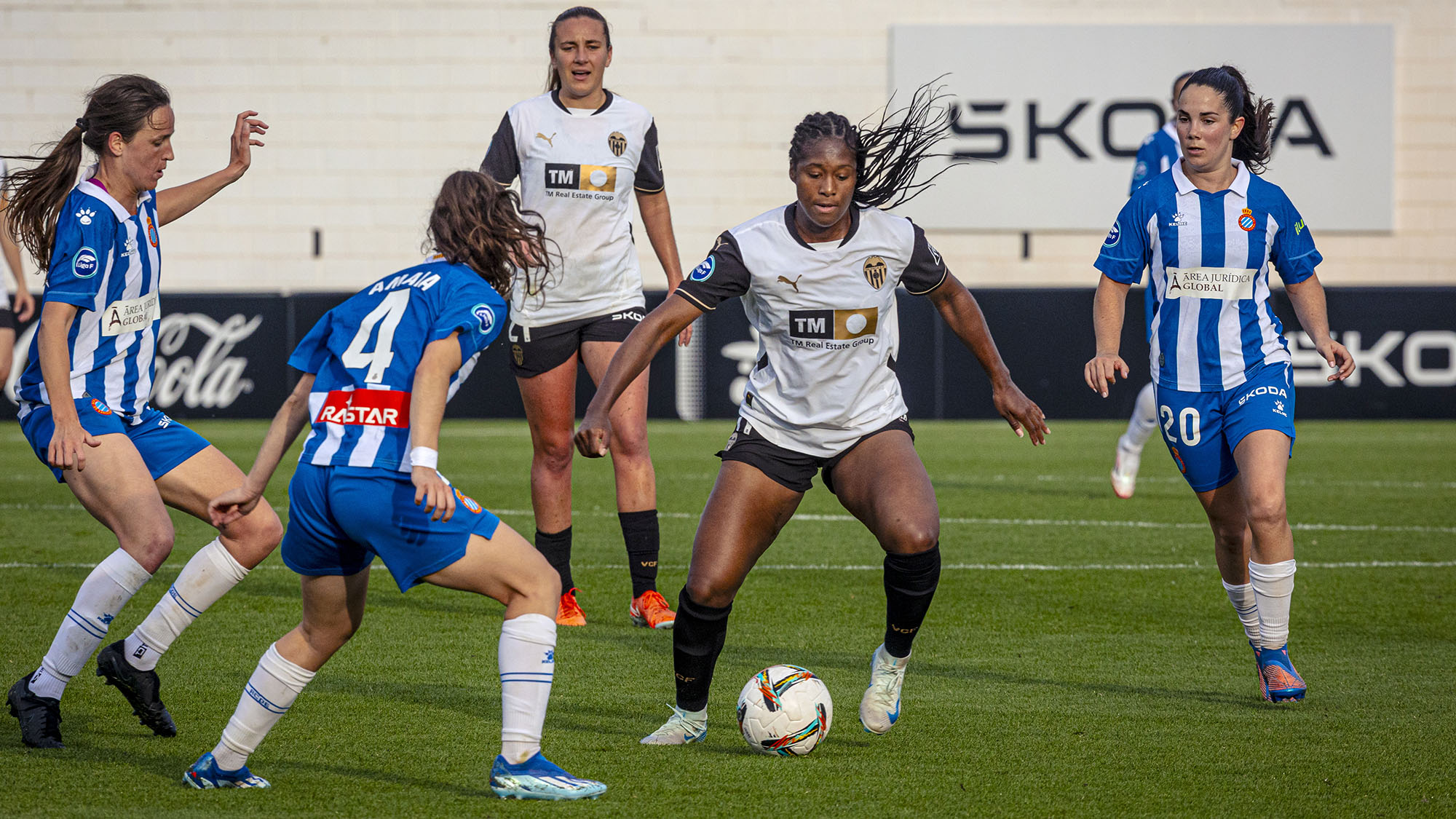 CRÓNICA J25 LIGA F · Empate del Valencia CF Femenino ante el RCD ...