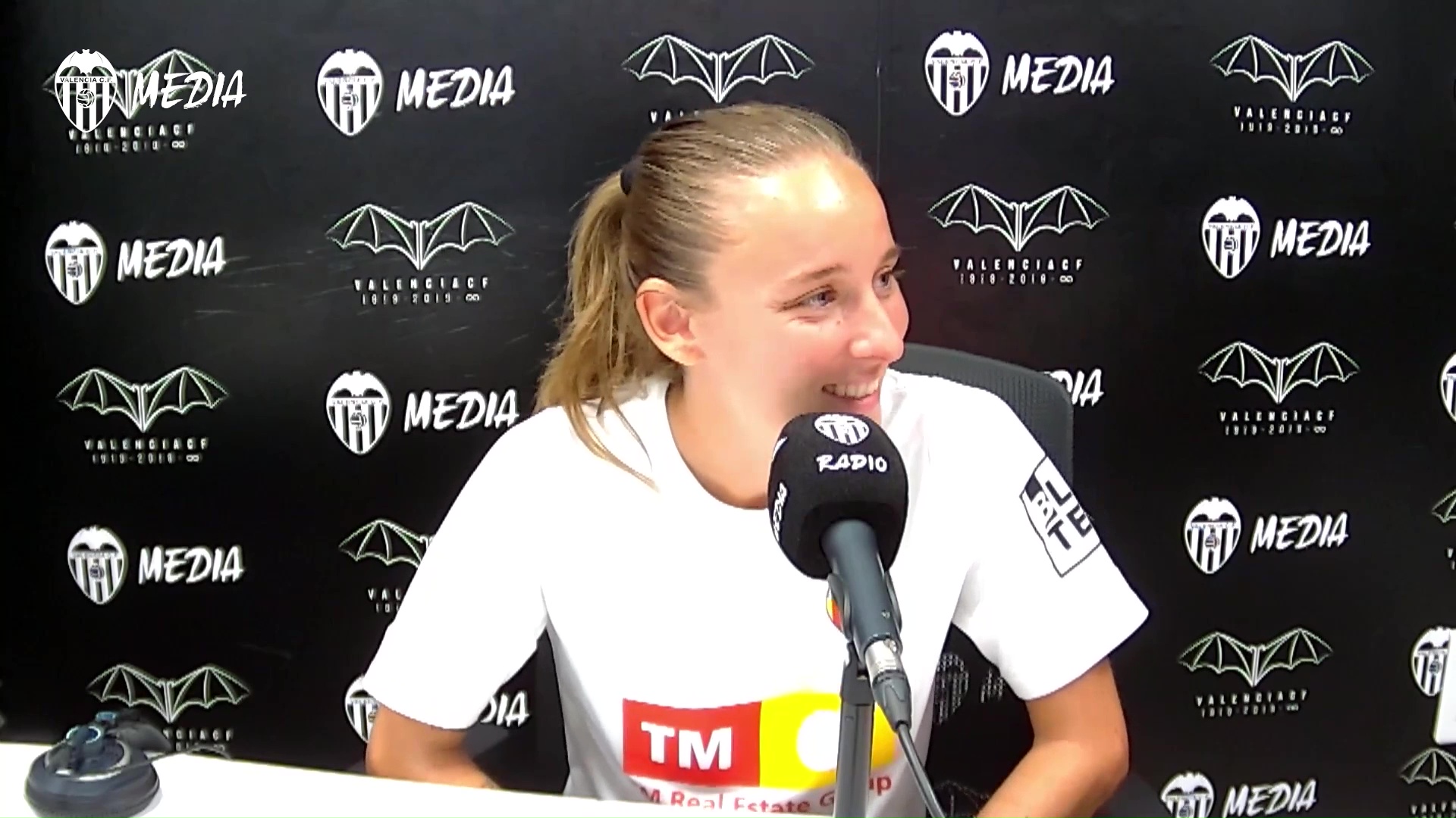 MARINA MARTÍ: "TANTO EL STAFF COMO LAS FUTBOLISTAS ESTAMOS CON MUCHAS ...